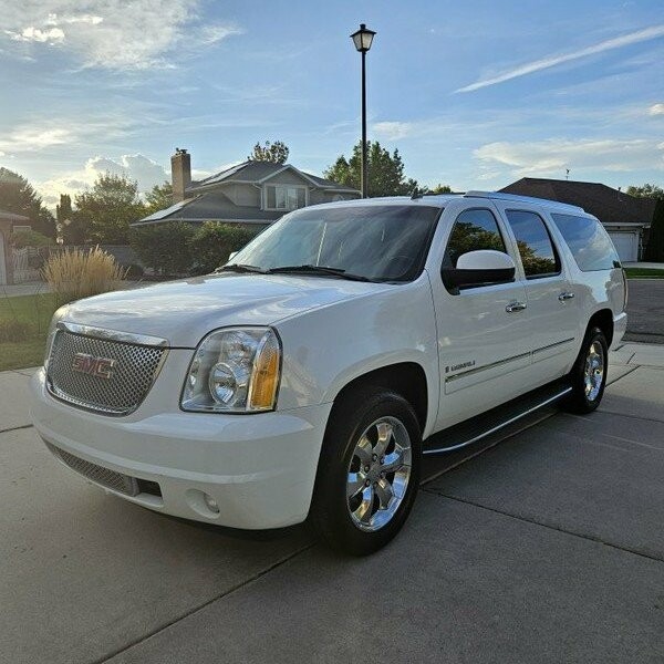 2009 GMC Yukon XL Denali $6,500 in South Jordan, UT | KSL Cars