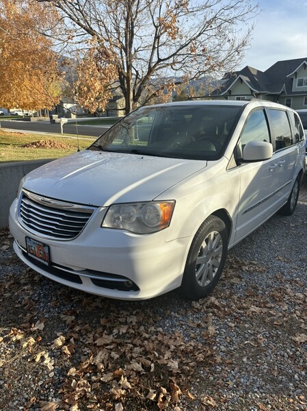 2014 Chrysler Town and Country 1950 in North Logan, UT | KSL Cars