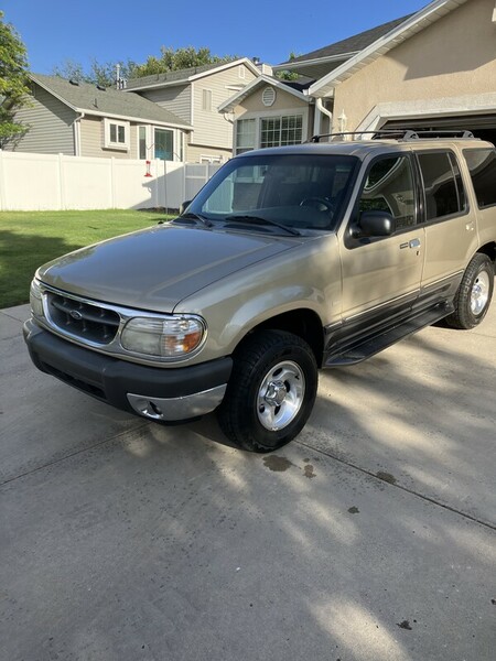 2000 Ford Explorer XLT $2,000 in Sandy, UT | KSL Cars