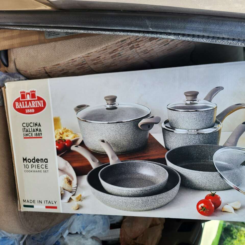 Modena 10 - piece Cooking set | Home and Garden | ksl.com