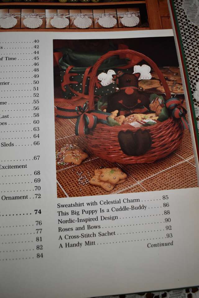 Set OF 2 Creative Ideas For Christmas !986 And 1988 Hardback Books ...