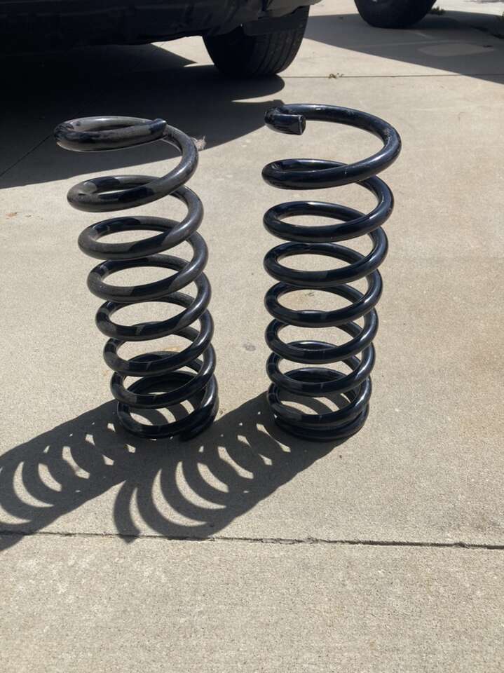 Mustang 2 Coil Sprin… | Auto Parts and Accessories | ksl.com