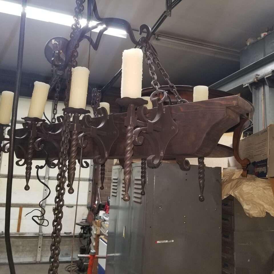 Beautiful Vintage Wood Beam Cha… | Home and Garden | ksl.com