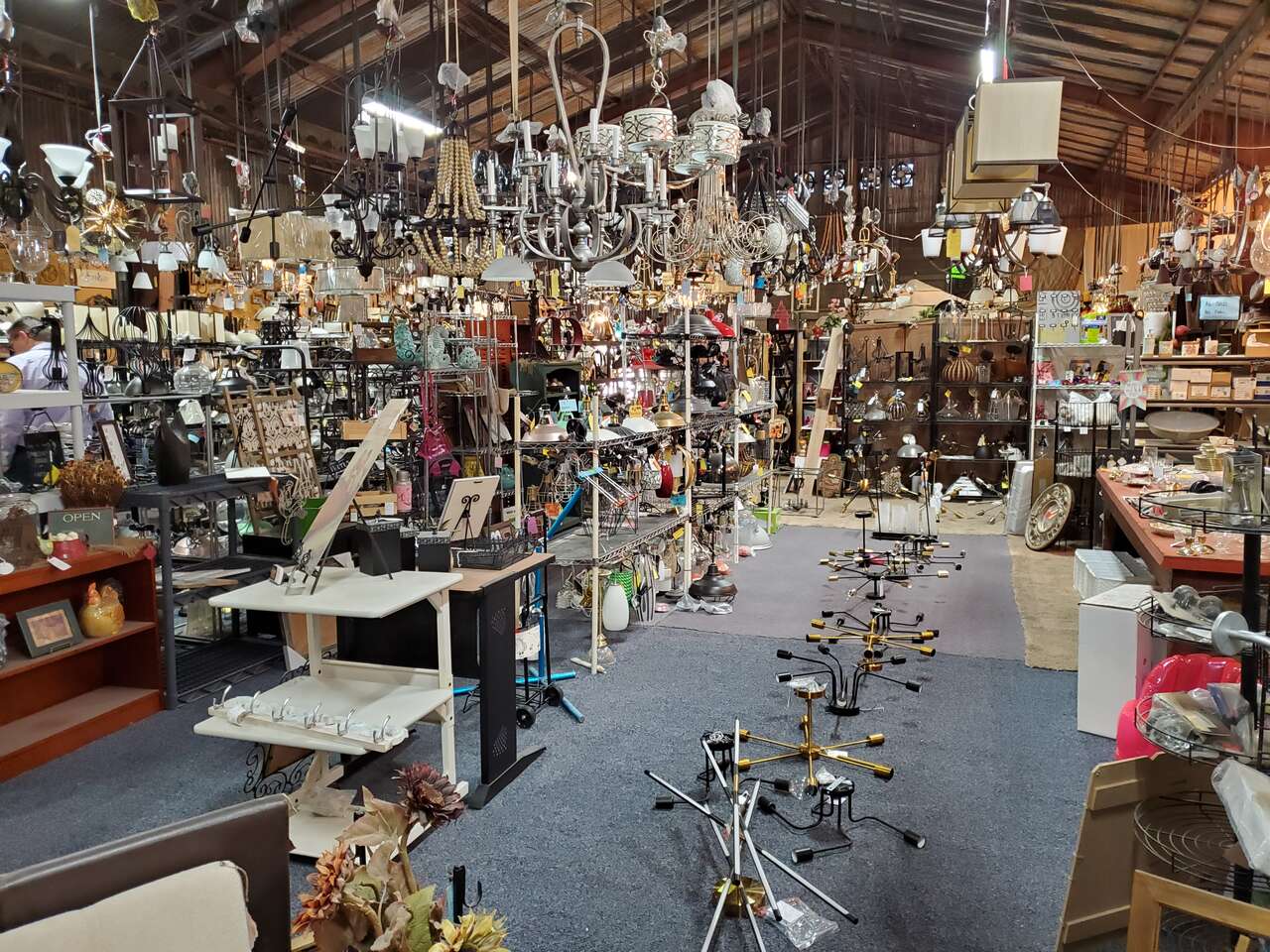 NEW CANEBRAKE 5 LIGHT BLACK CHANDELIER (RETAILS: $199.00) | Light and ...