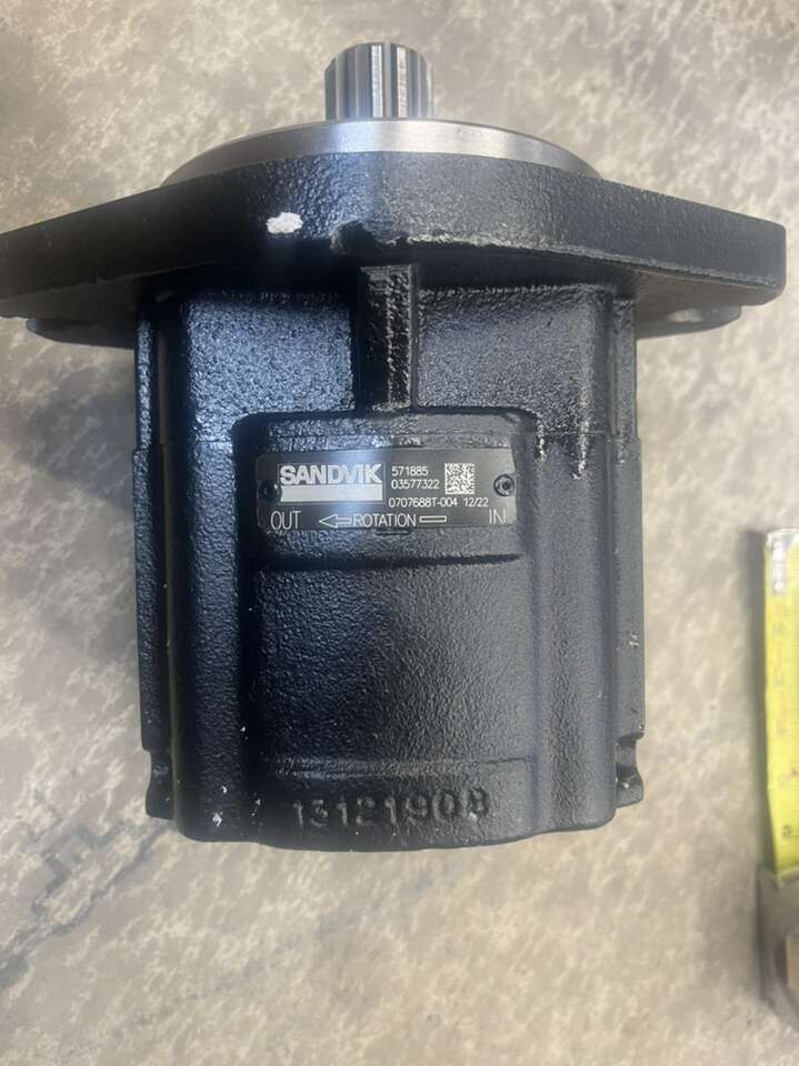 Hydraulic Motor And Control Valve | Industrial | ksl.com