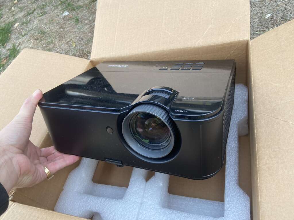 Professional Projector | Electronics | ksl.com