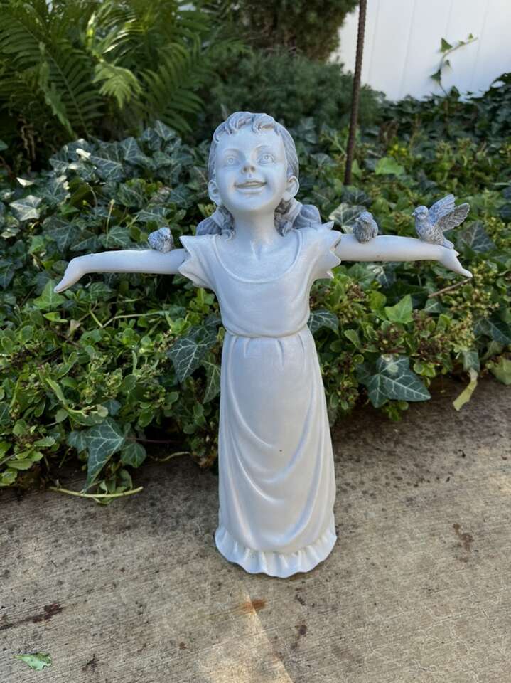 Resin Garden Girl Statue | Home and Garden | ksl.com
