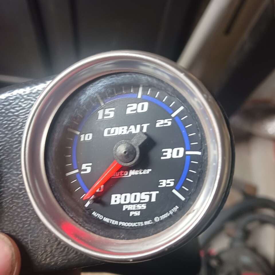 Autometer boost gauge | Auto Parts and Accessories | ksl.com