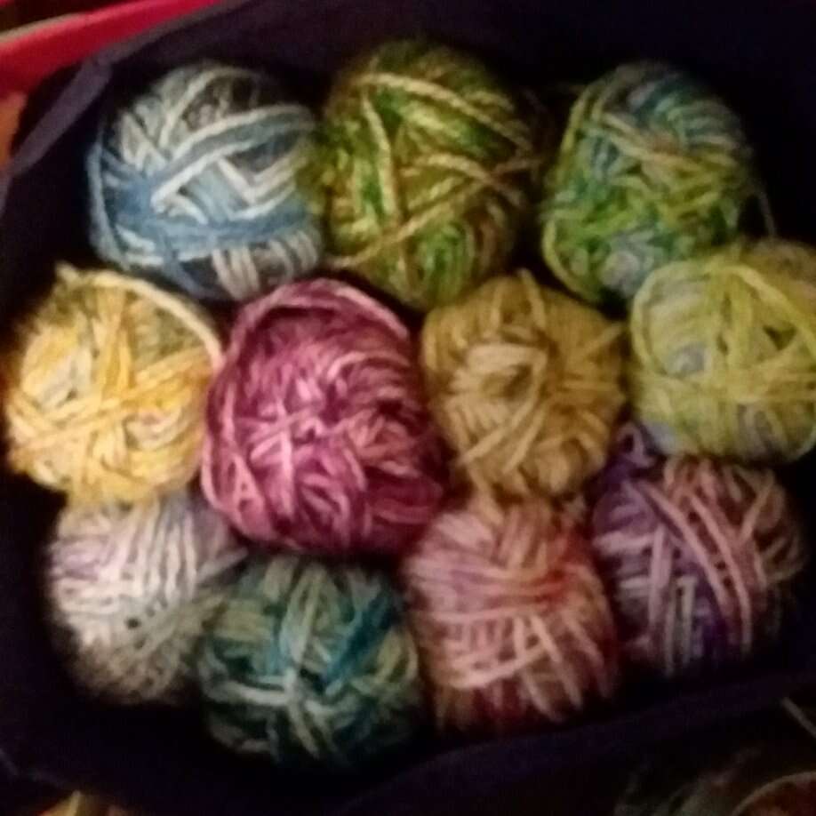 11 SKEINS VARIEGATED CHUNKY YARN | General | ksl.com