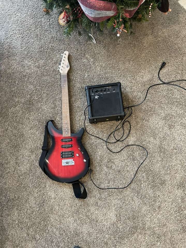 Rogue Rocketeer Guitar | Musical Instruments | ksl.com