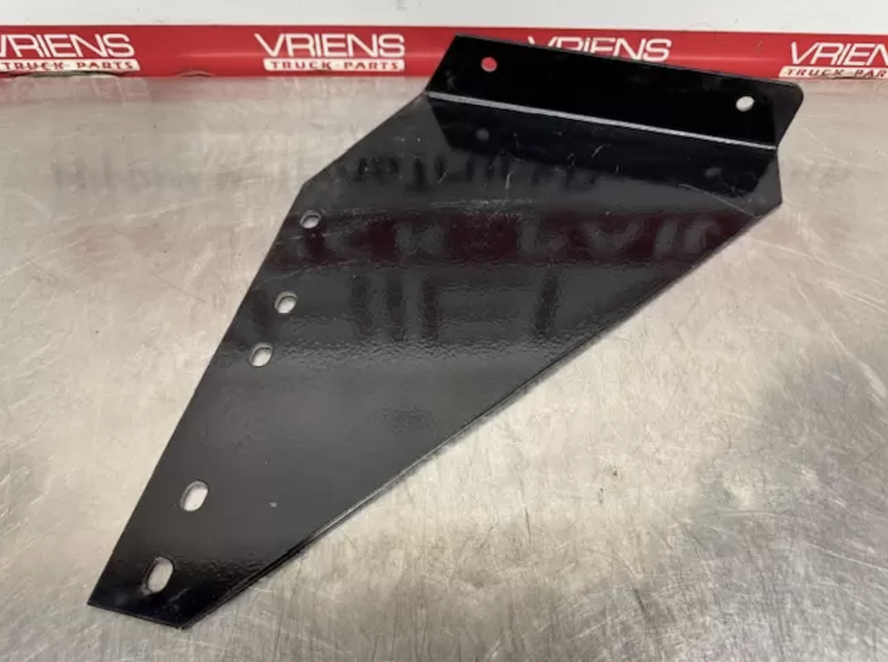 KENWORTH T800 LEFT-HAND CROSSMEMBER GUSSET | Heavy Equipment/Tractors ...