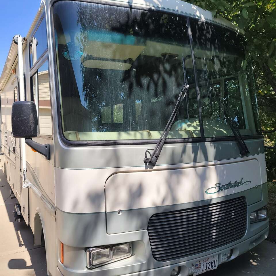 1999 southwind 32 footer | Motorhomes | KSL Classifieds