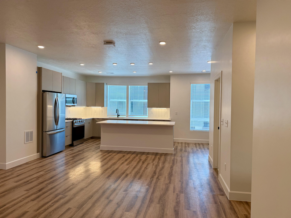 Townhome For Rent at 5548 N 250 W, Provo, UT 84604 | KSL.com