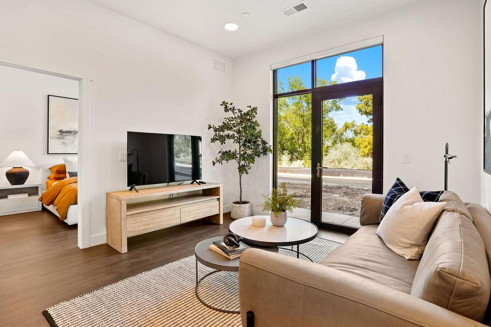 Apartment For Rent at 50 W 400 S, Layton, UT 84041 | KSL.com