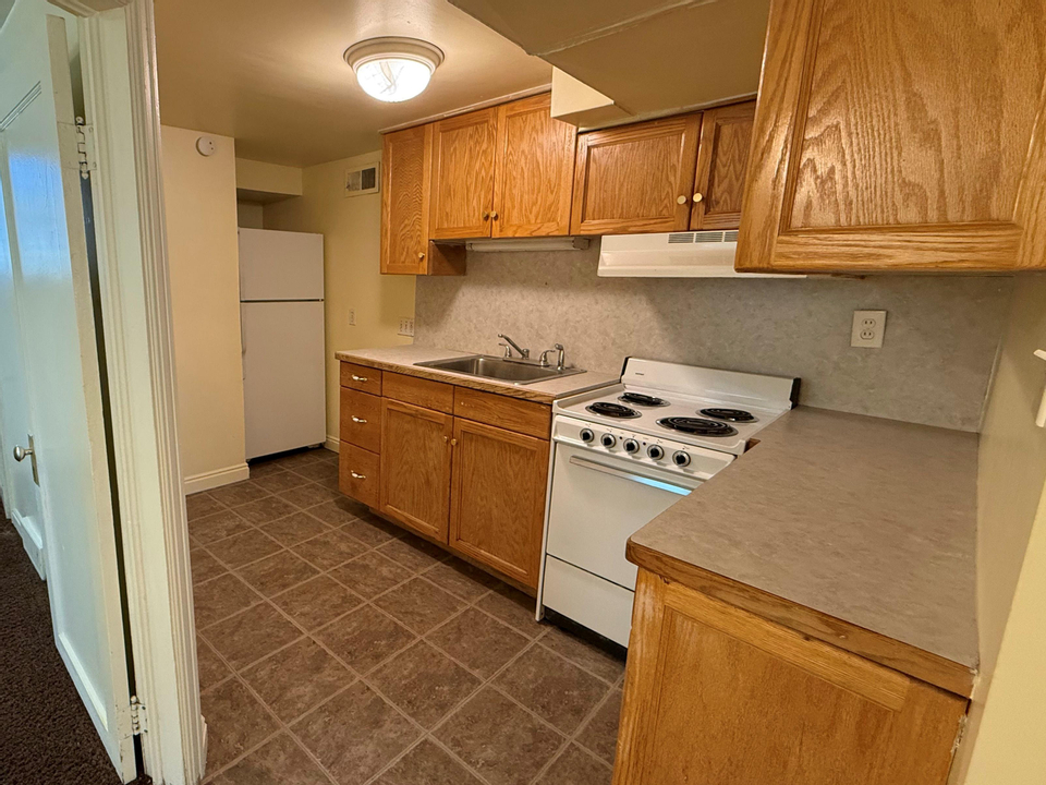 Apartment For Rent at 1428 S Roberta St, Salt Lake City, UT 84115 | KSL.com