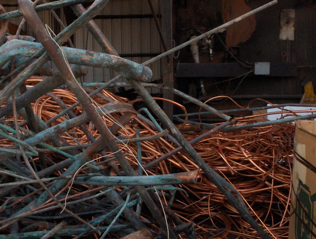 Brothers steal copper wiring from track signals, risk trains colliding ...