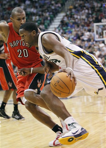 Miles plays spoiler in Toronto comeback attempt | KSL.com