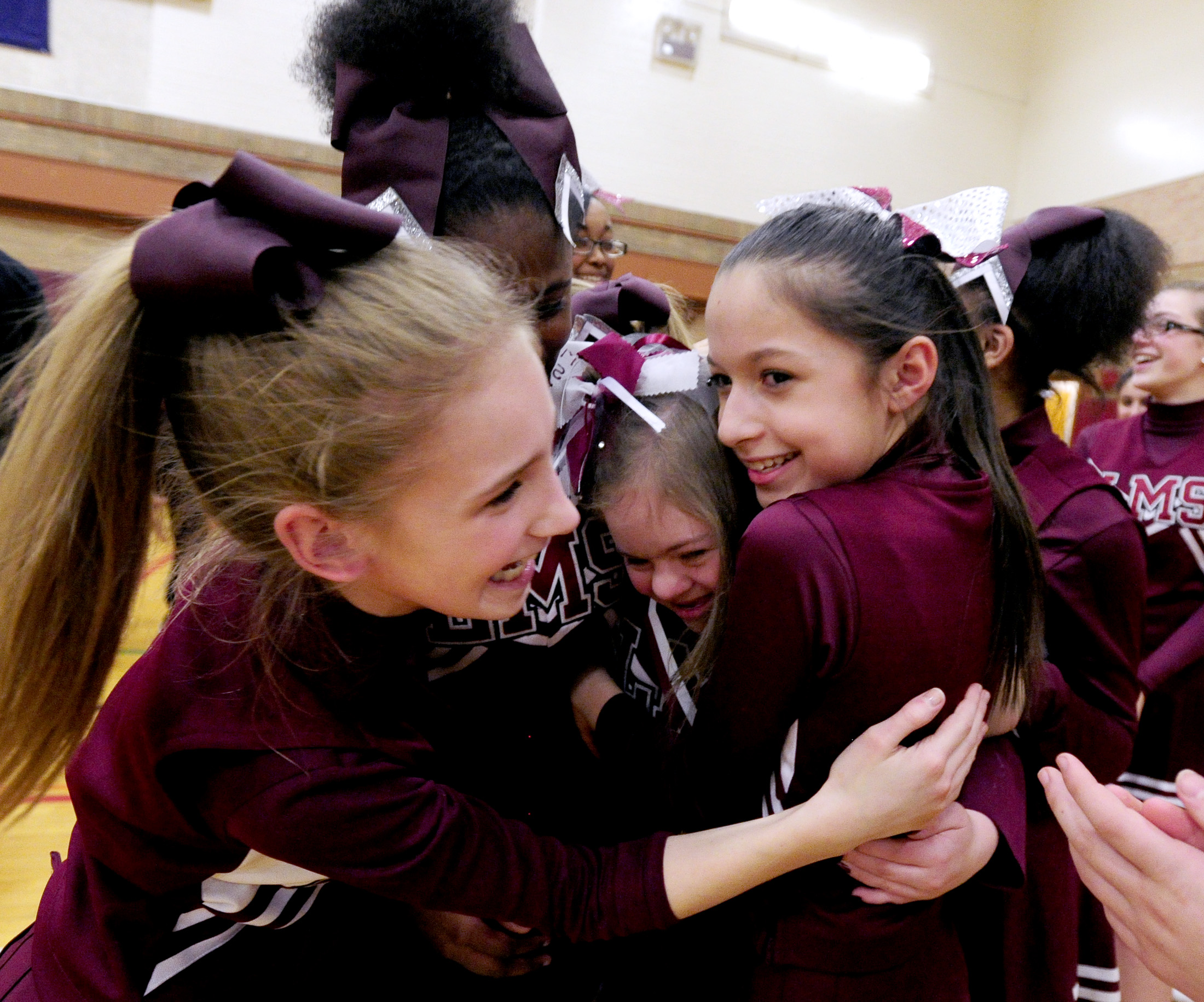 Spotlight shines on bullied cheerleader defended by athletes | KSL.com
