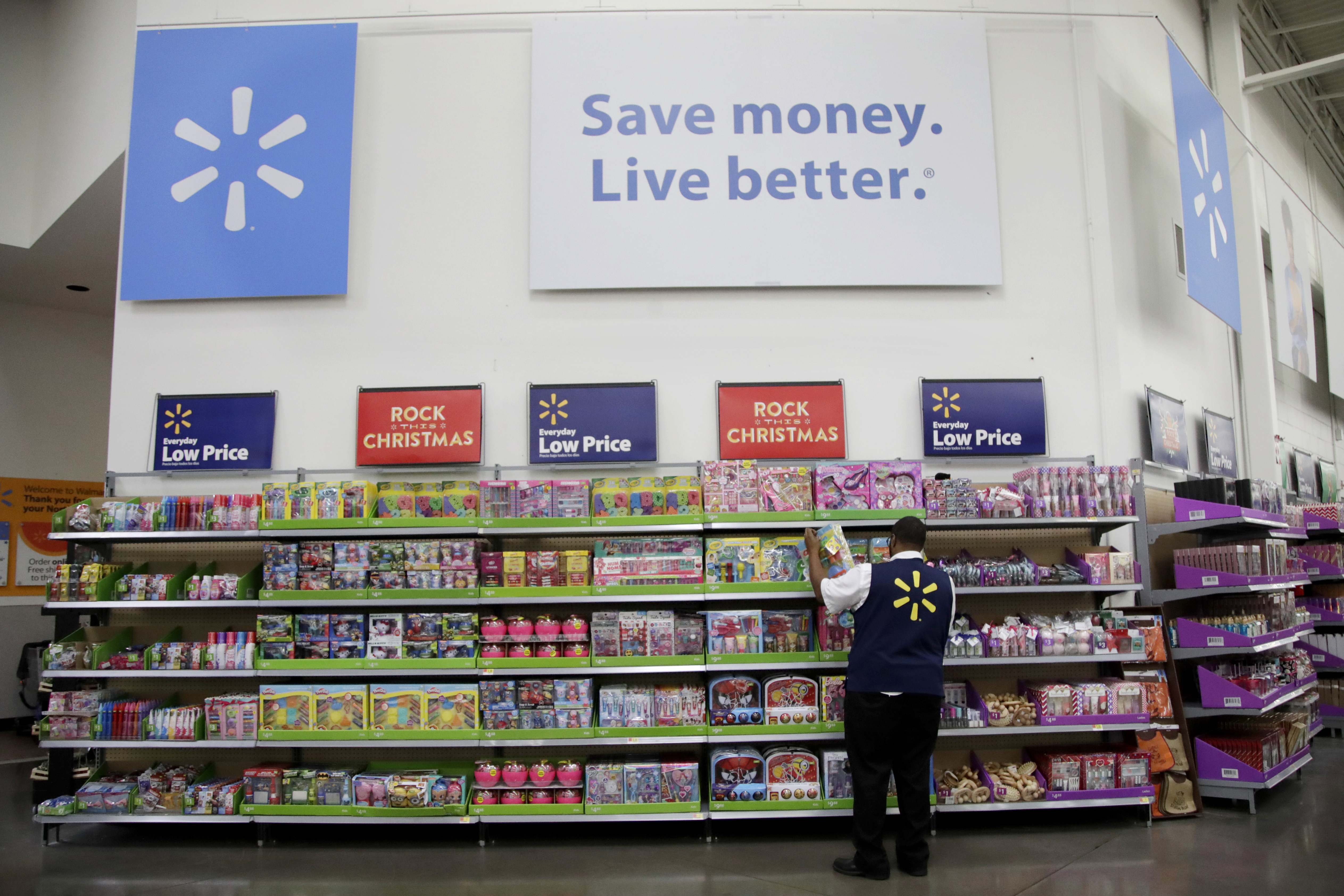 Walmart's bruising battle with Amazon saps its 4Q results | KSL.com