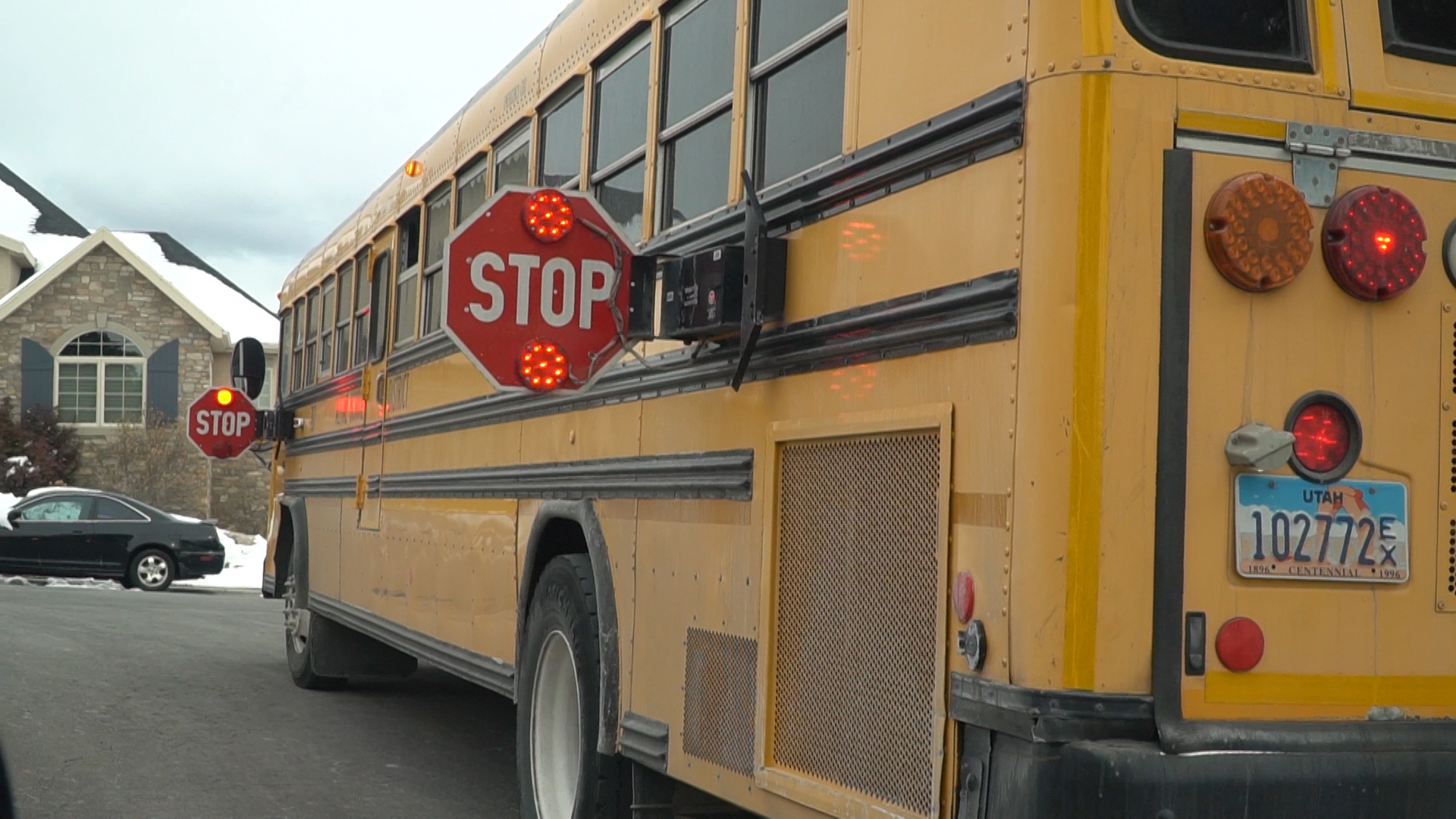 Orem police conduct undercover sting on motorists who ignore school bus ...