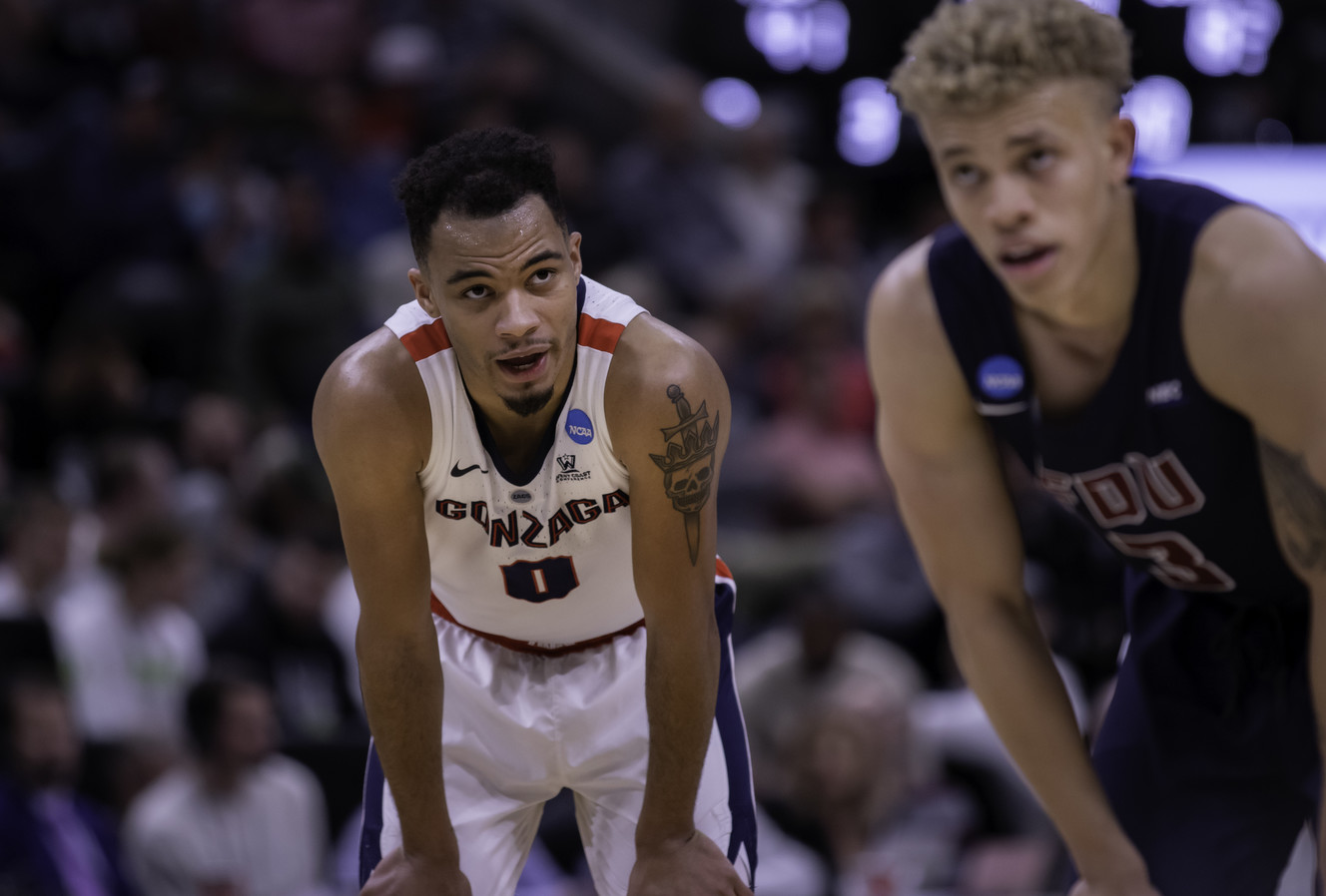 NCAA in SLC: Kansas, Gonzaga roll into second round against Auburn ...