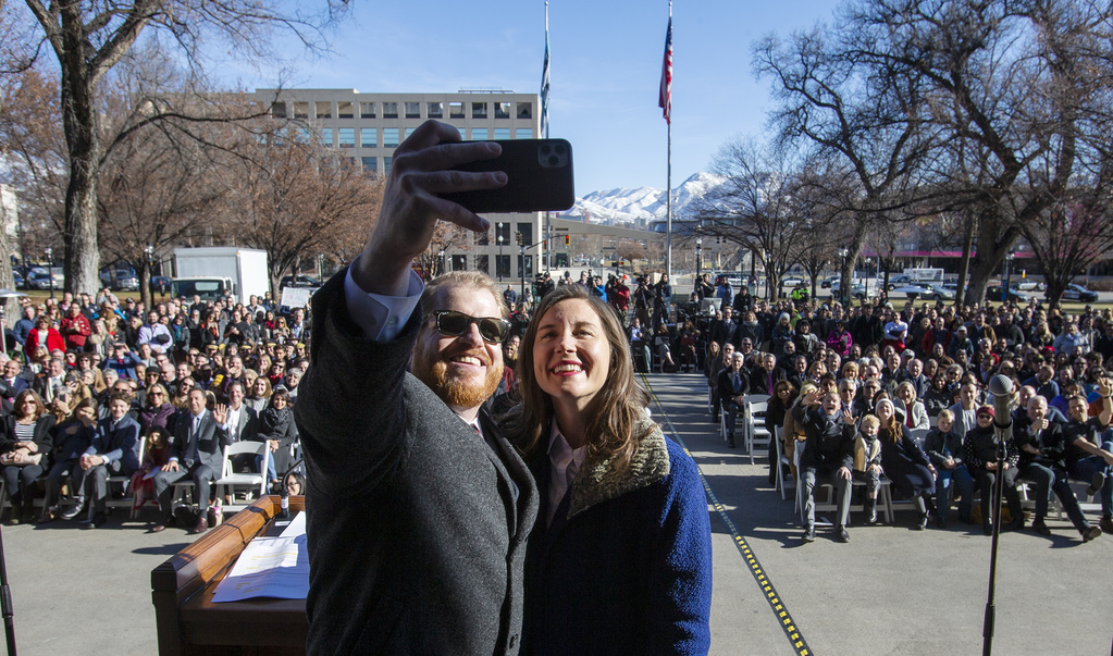 Erin Mendenhall sworn in as Salt Lake City mayor | KSL.com