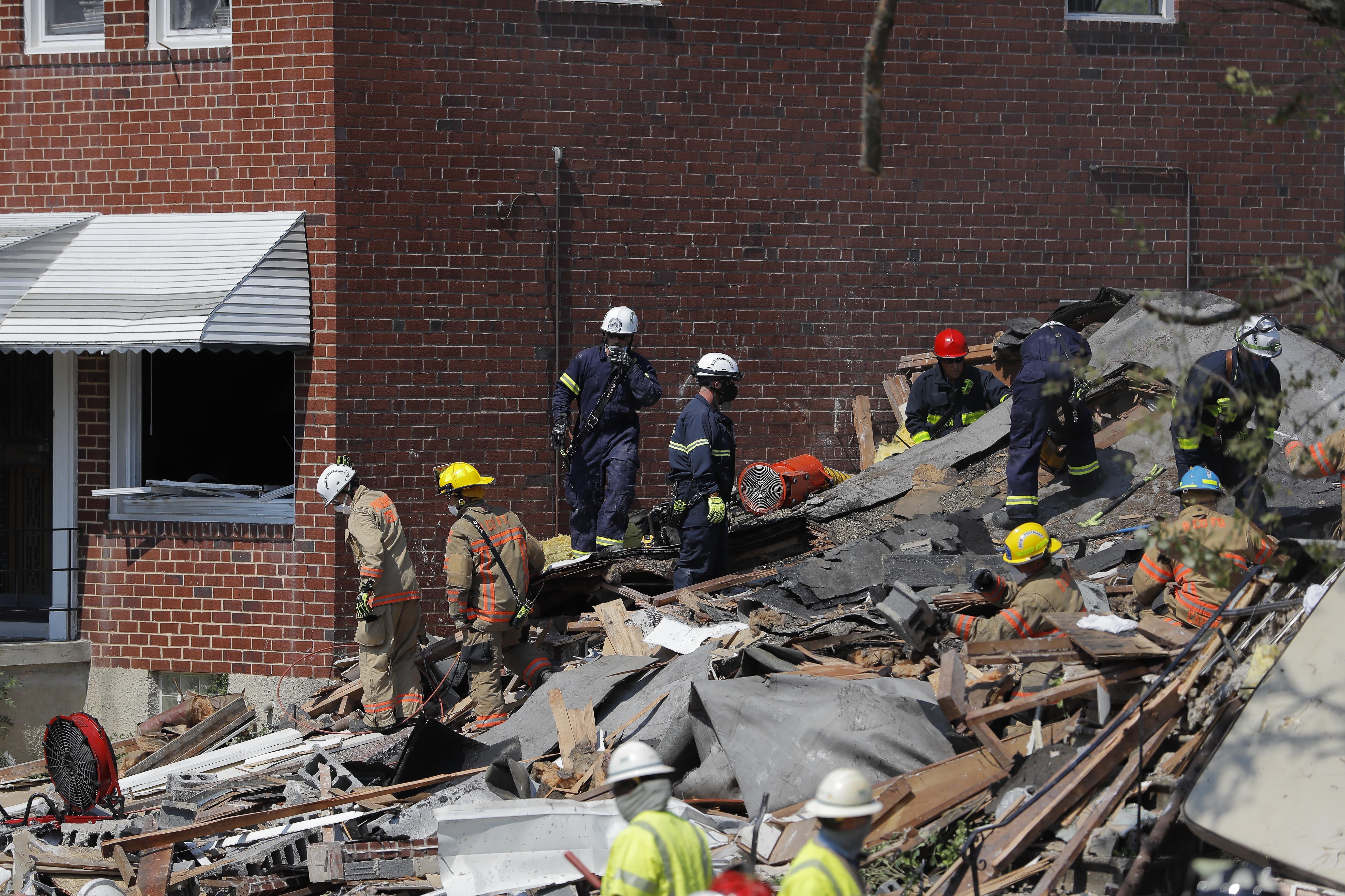 1 dead, 4 rescued after gas explosion levels Baltimore homes | KSL.com