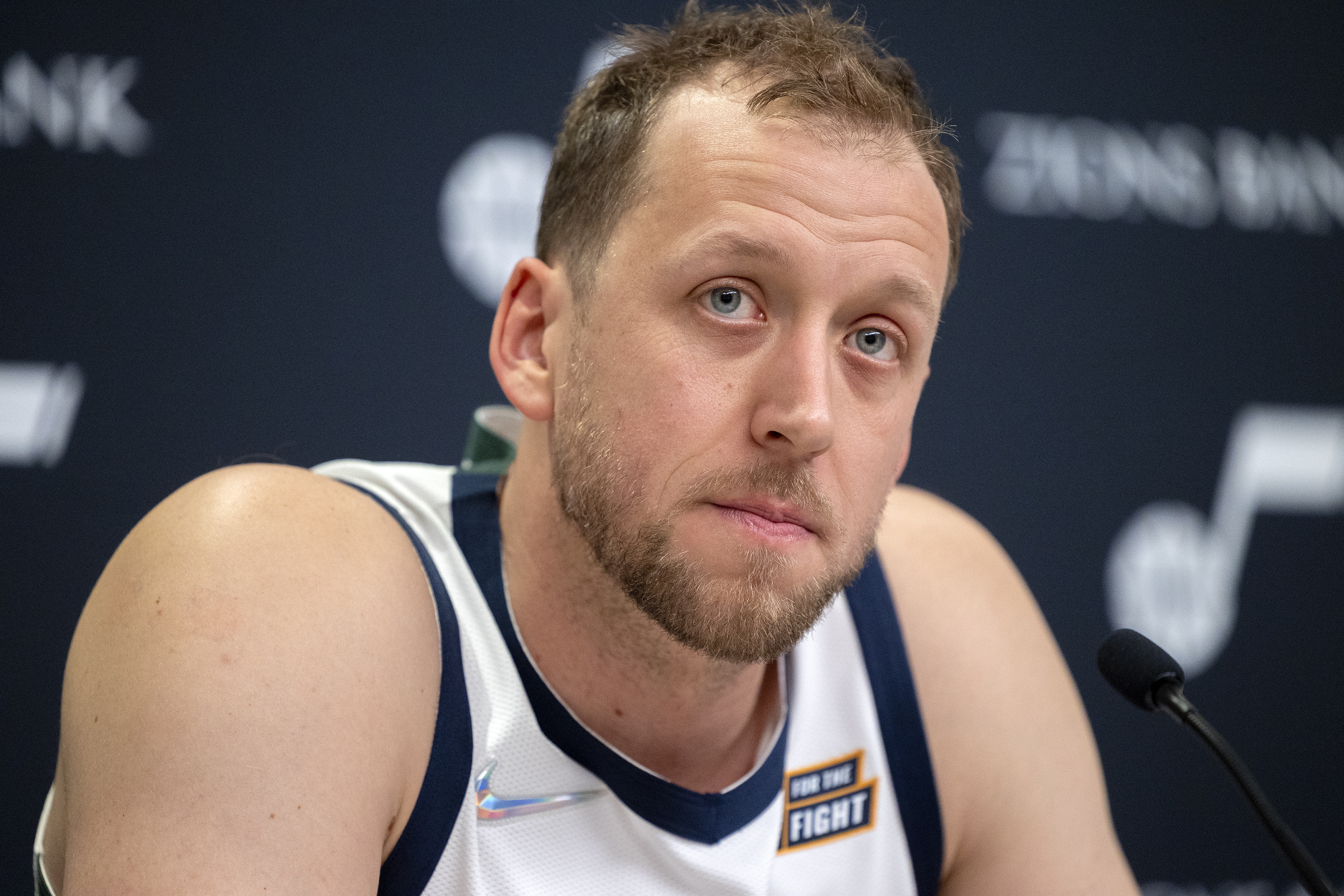 mri-reveals-joe-ingles-has-a-torn-acl-will-miss-rest-of-season-ksl