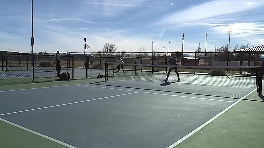Pickleball players resuscitate man who collapsed, encourage others to ...