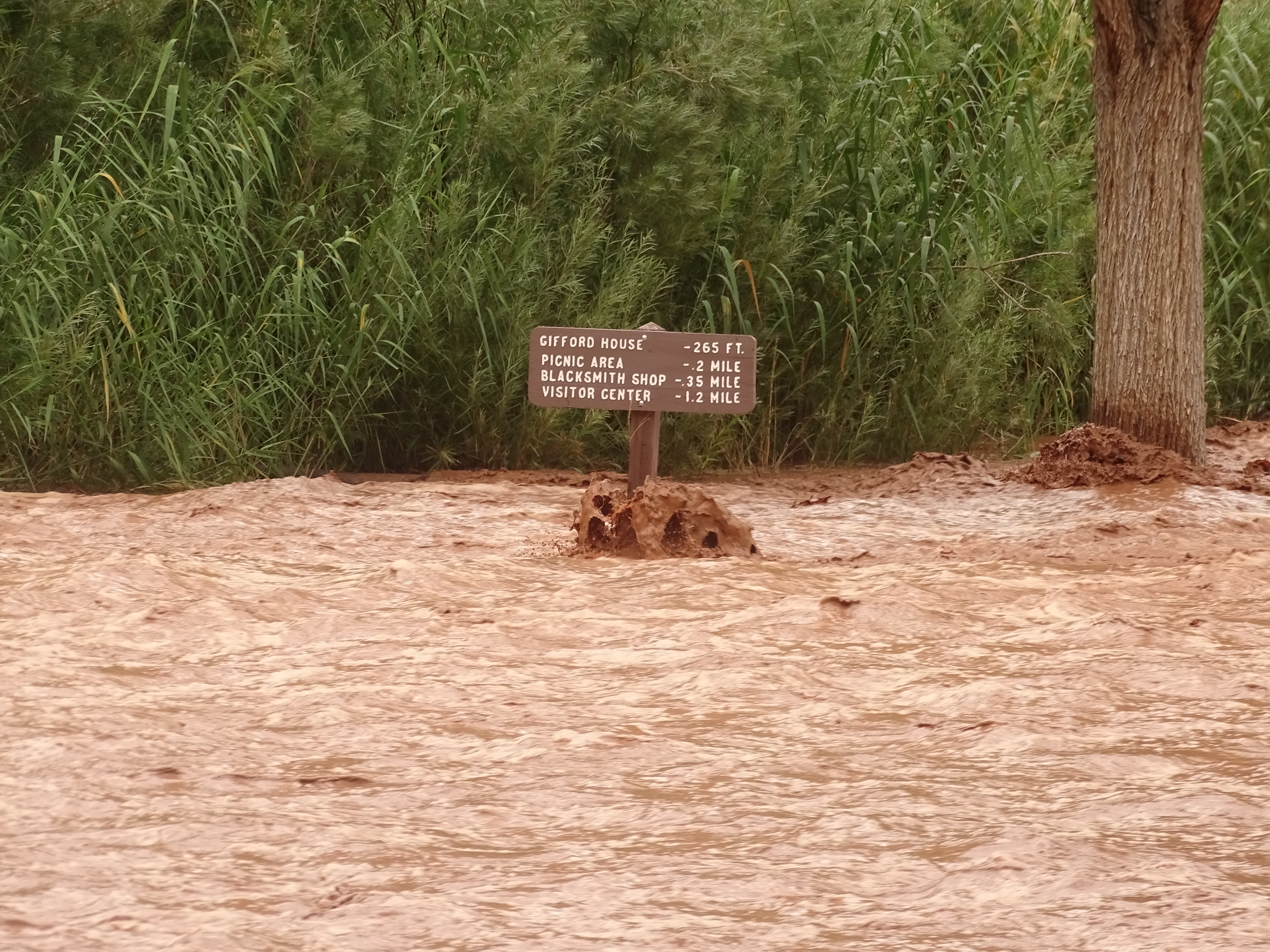 Utah's flash flood risk remains 'elevated' after flooding Thursday ...