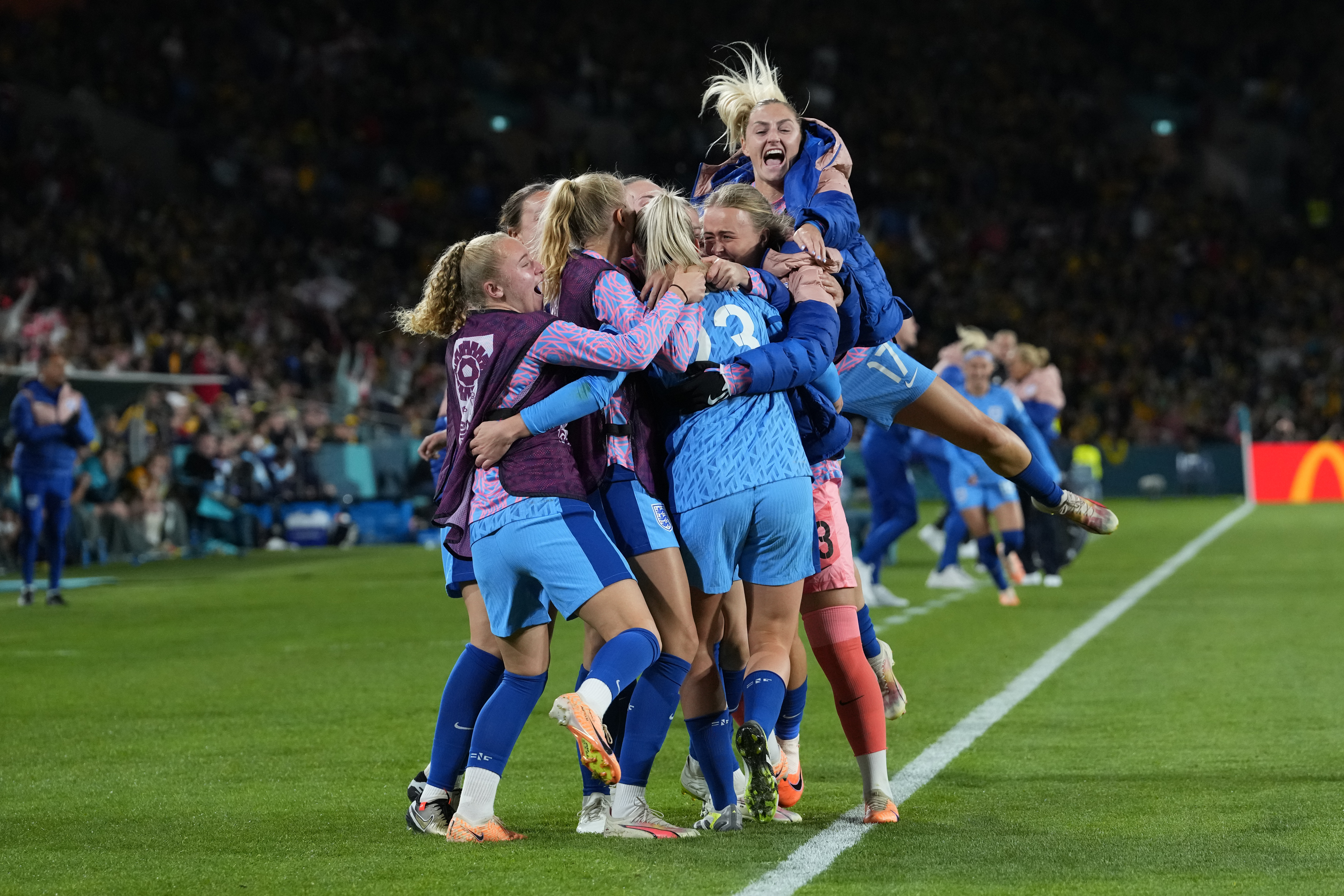 Is it coming home? England looks to bring Women's World Cup trophy back ...