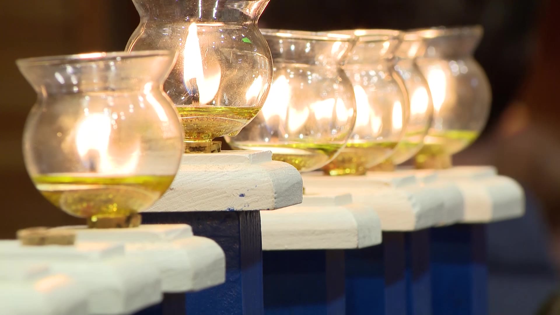 'Project Menorah' unites people of all faiths to support Jewish ...