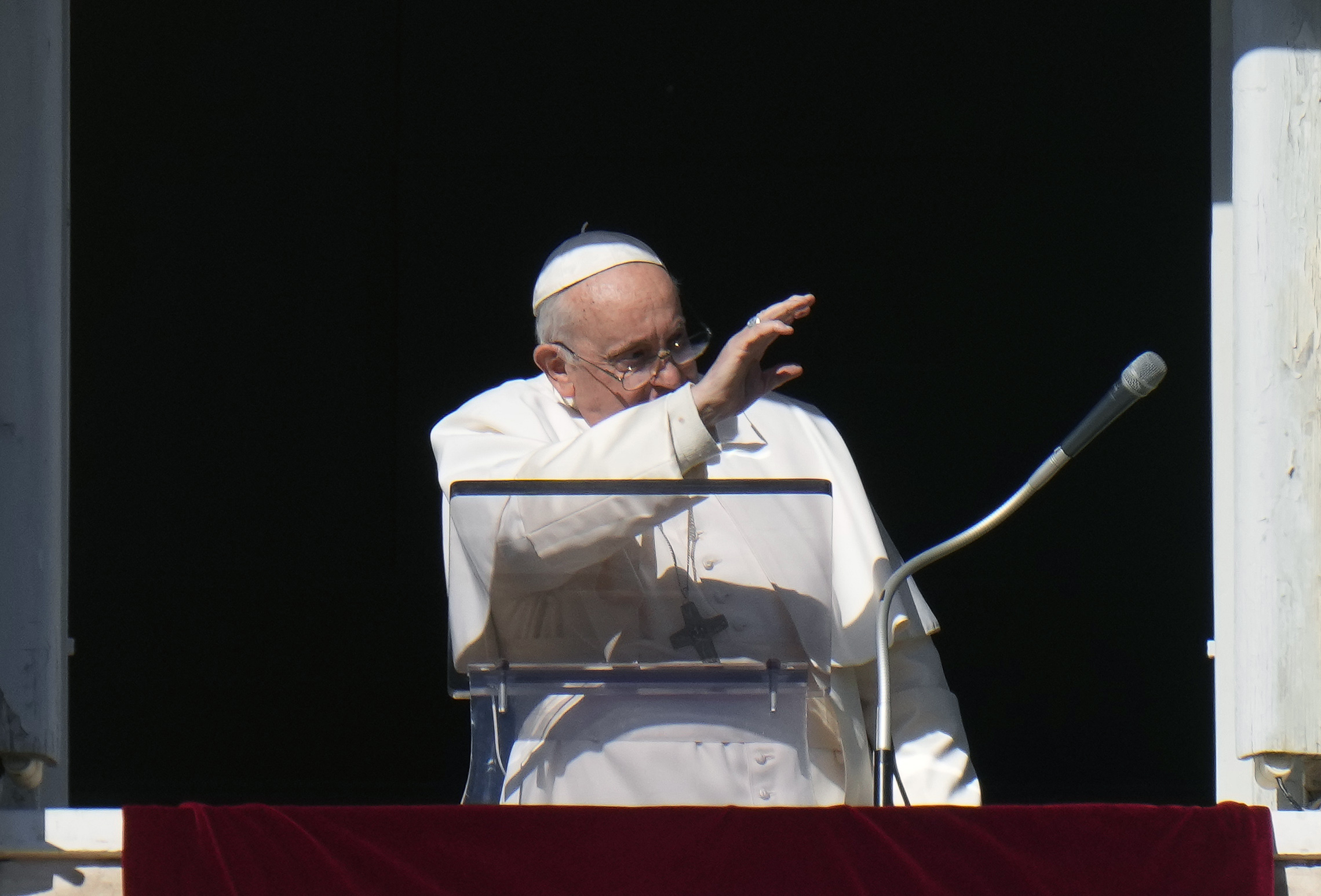 Pope Approves Blessings For Same Sex Couples If They Dont Resemble