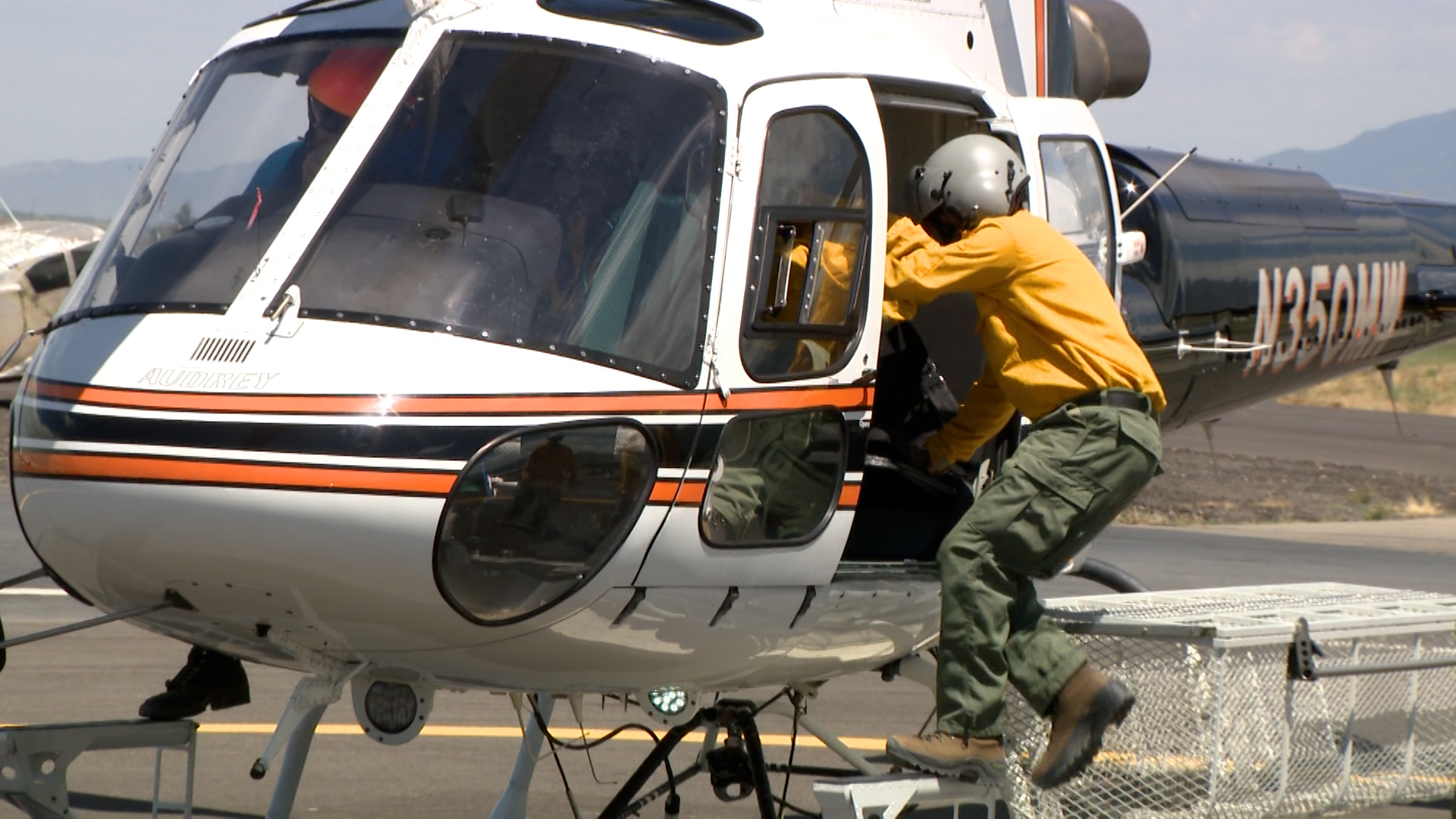 How Utah's new 'helitack' program aims to help crews attack wildfires ...