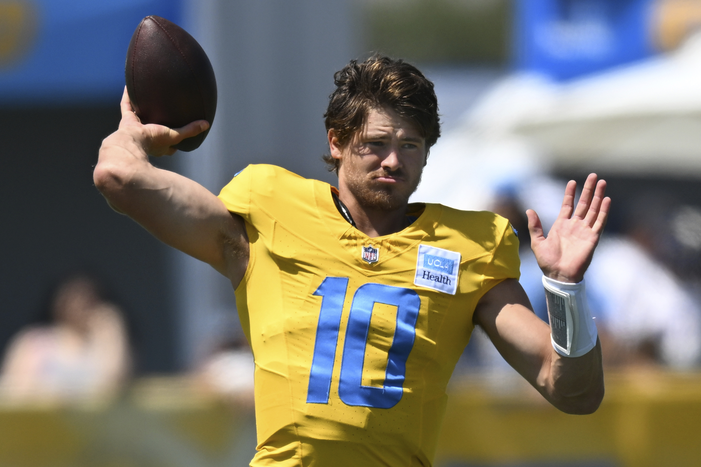 Chargers QB Justin Herbert will miss at least 2 weeks because of a ...