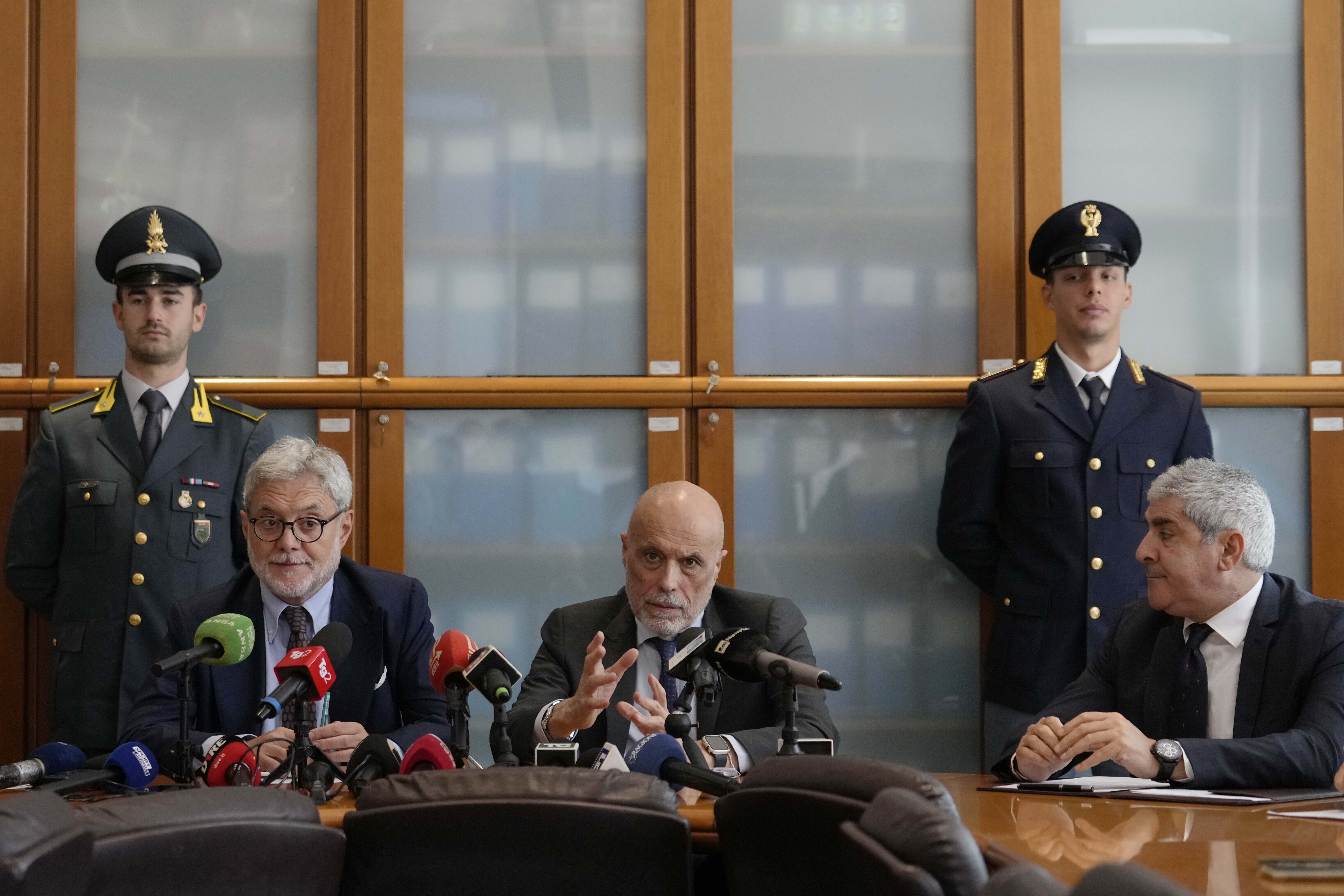 Italian police arrest 19 people in massive probe targeting mafia links ...