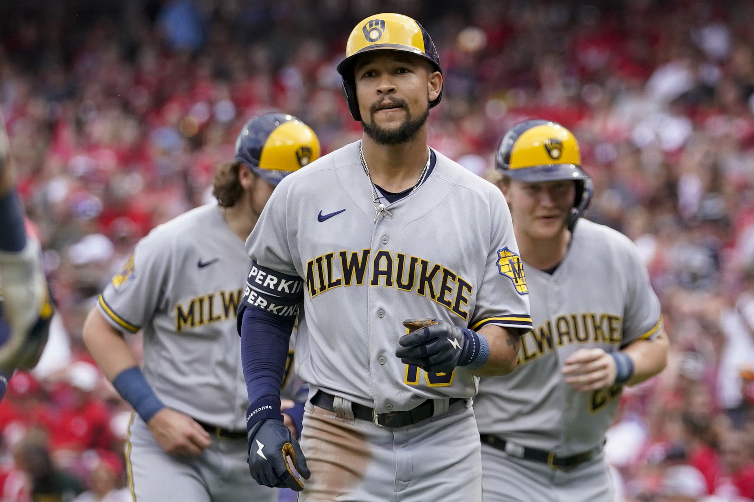 Brewers outfielder Blake Perkins has shin fracture and will miss start ...
