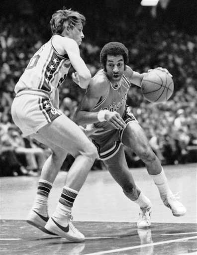 Jerry Sloan pays tribute to Norm Van Lier | KSL.com